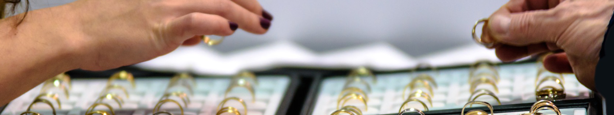 What To Know About Shopping at The Diamond Spot in the Diamond Exchange ...